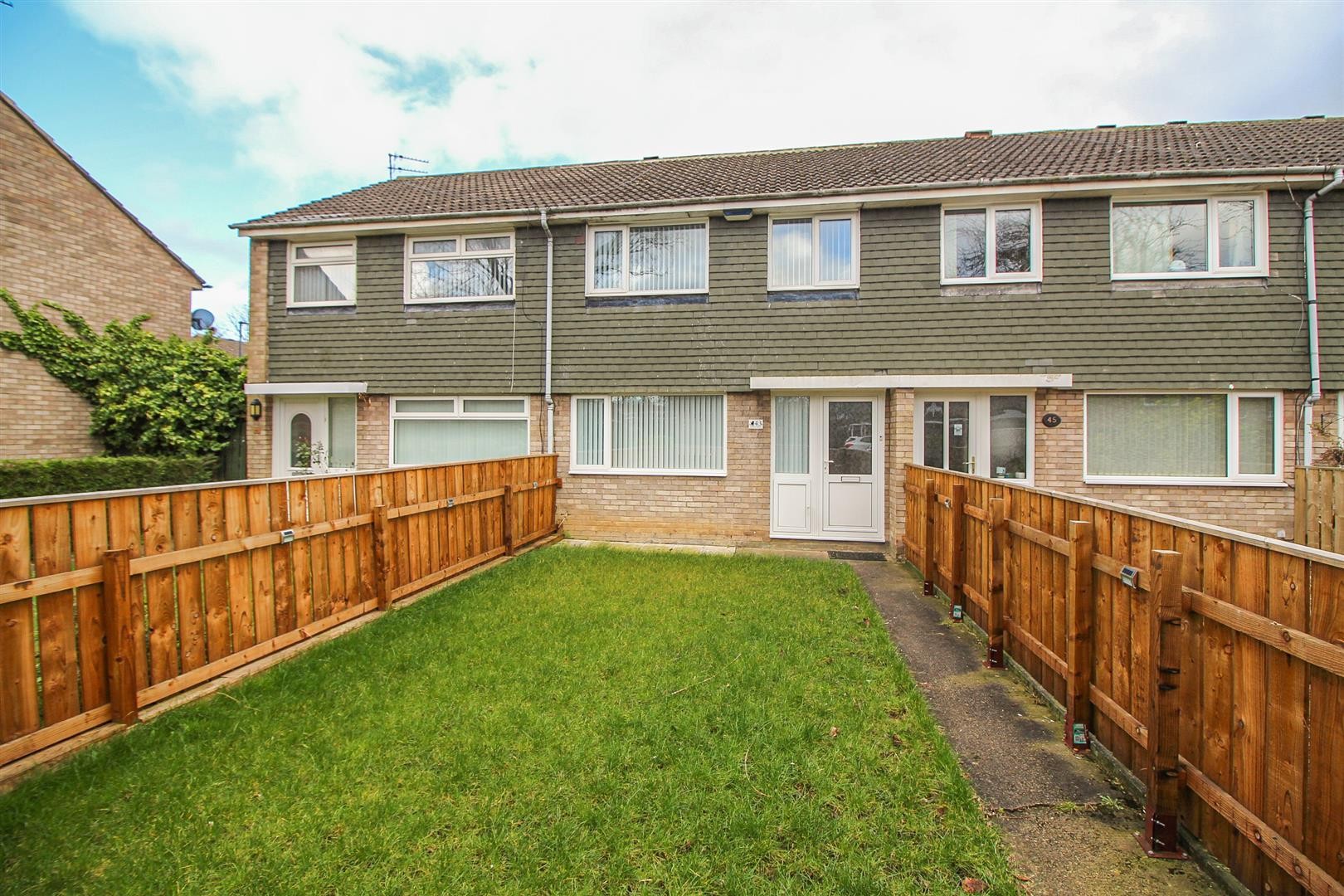 Jan Forster Estates | 3 bedroom property to let in Ascot Walk, Kingston ...